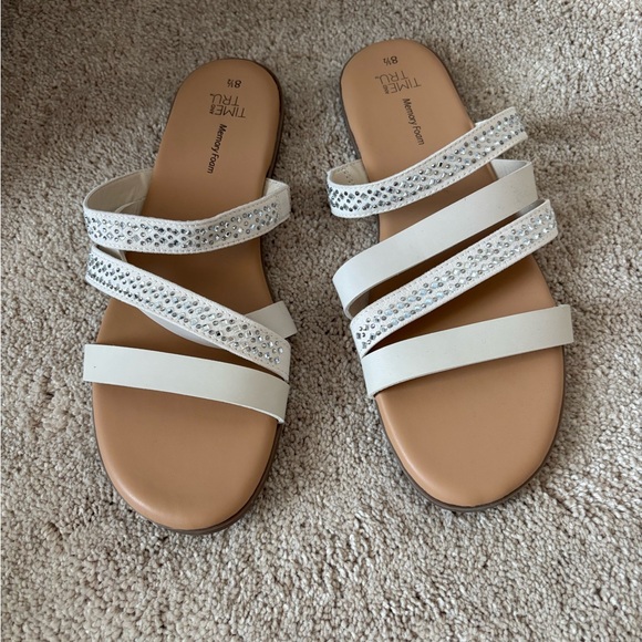 Time and Tru | Shoes | Time And Tru White Strappy Sandals With ...